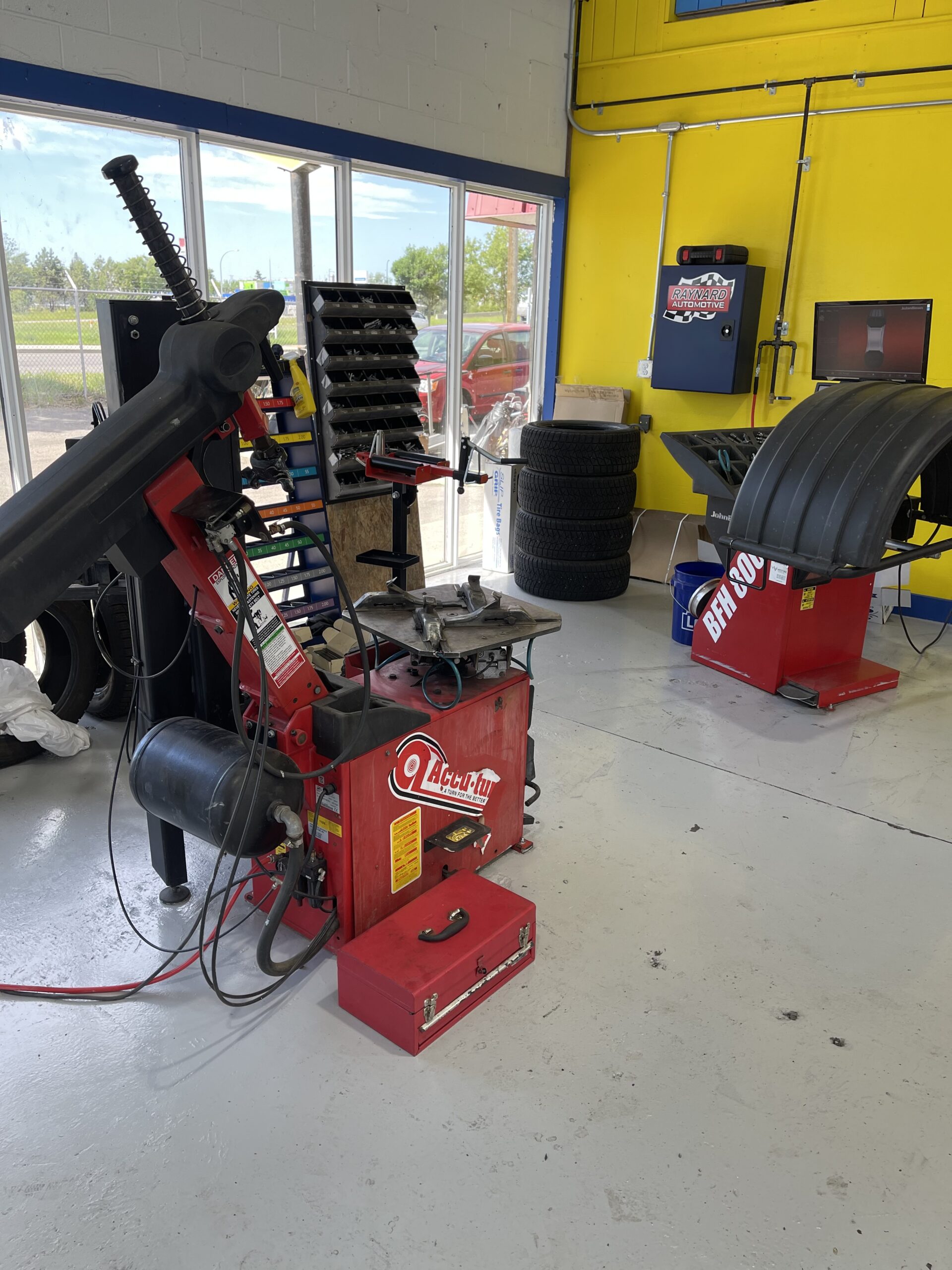 About Us – Edel Tires